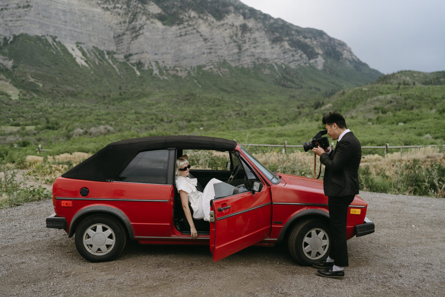 Why Documentary-Style Wedding Photography is Perfect for Modern Brides